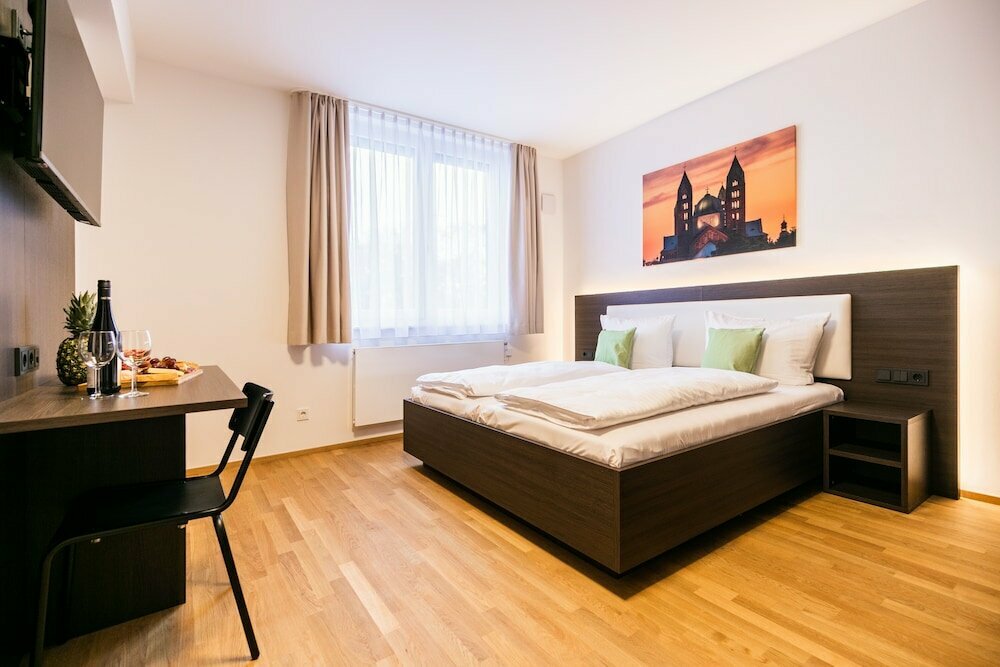 Otel GuestHouse Speyer, Speyer, foto
