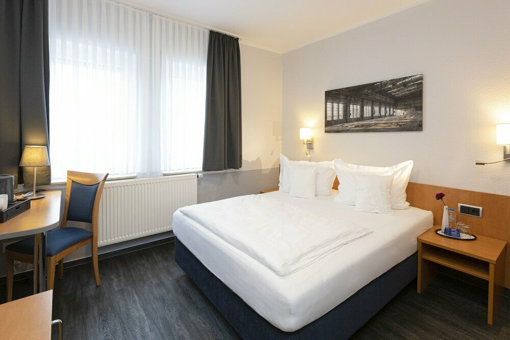 Otel Hotel Haus Fück, Leverkusen, foto