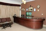 Bright Hotel (No:153, Johar Town, Block M), otel  Lahor'dan