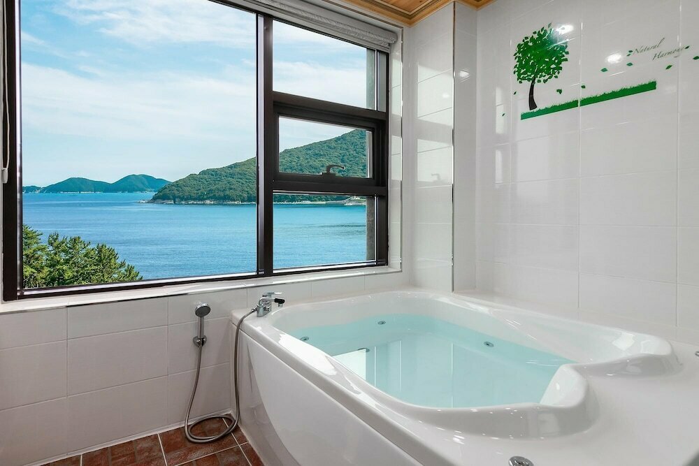 Otel Geoje Marine Castel Pension, Güney Gyeongsang İli, foto