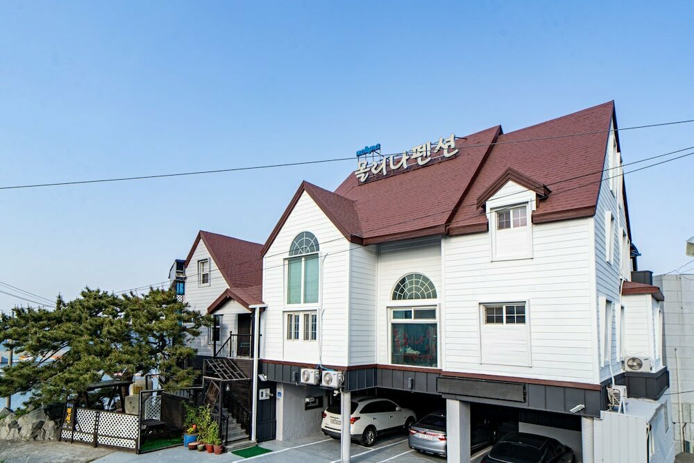 Otel Molina Pension, Kyonchju, foto