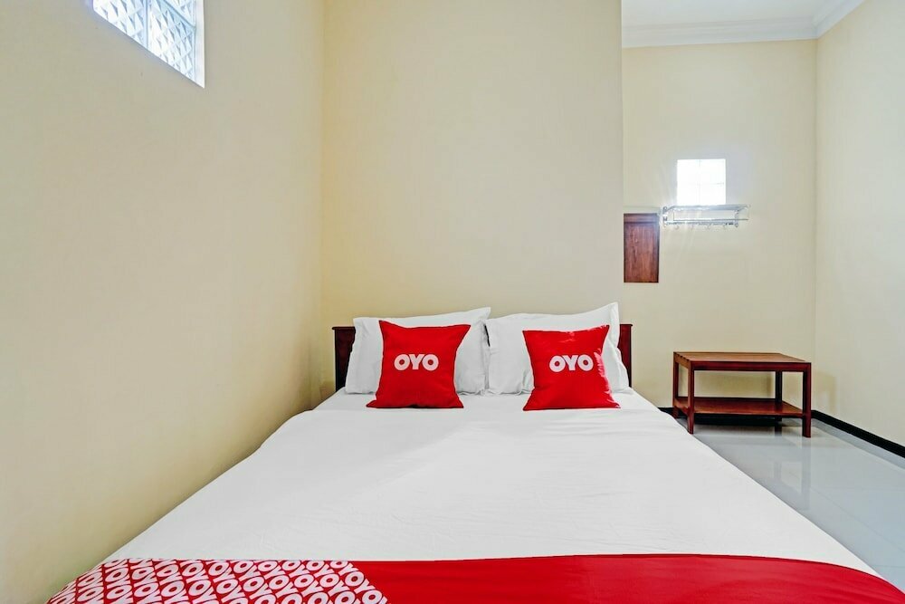 Otel Oyo 90472 Villa Dua Dua, , foto