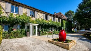 Hôtel Restaurant Le Meysset (Nouvelle-Aquitaine, Dordogne, Arrondissement de Sarlat-la-Canéda, Sarlat-la-Canéda, Route d'Argentouleau), otel