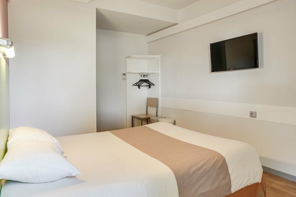 Otel Hôtel Valence Sud, , foto