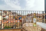 Altido Charming 3br home w/workspace&terrace by Intendente subway (Lisbon, Rua Andrade), otel  Lizbon'dan