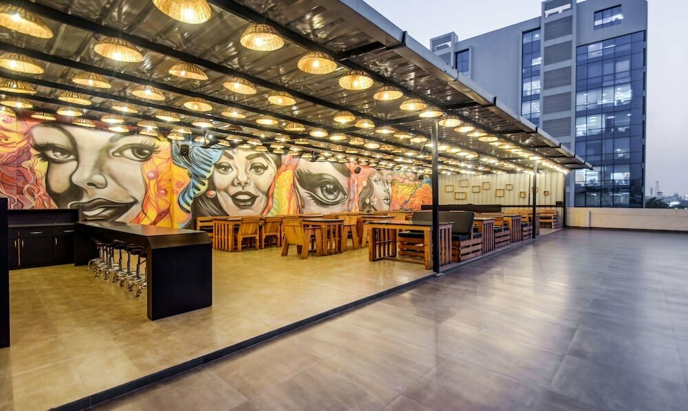 Otel Hotel Rajdeep Inn, Ahmadabad, foto