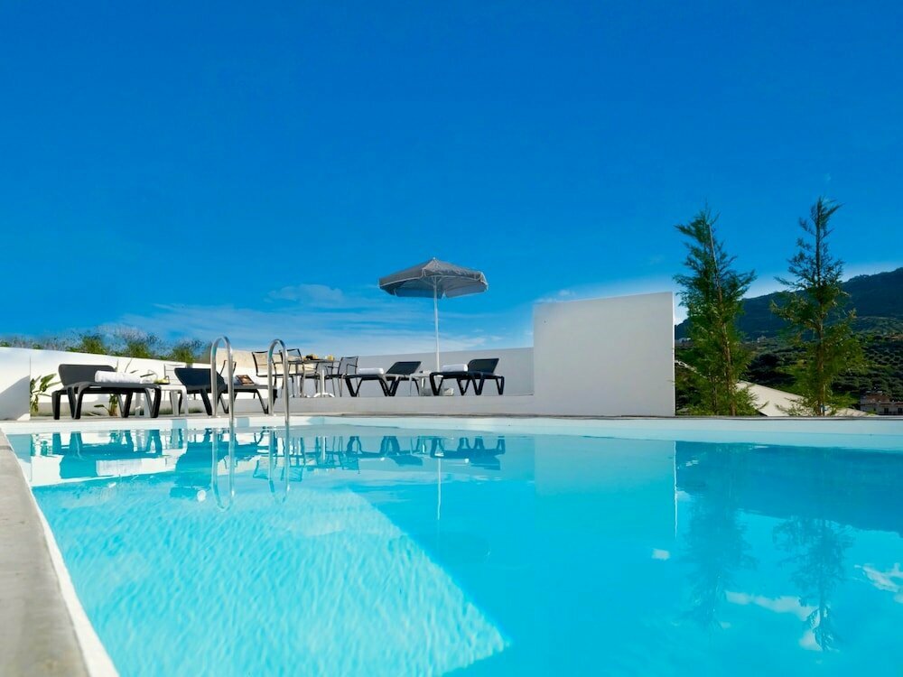 Otel Paradiso I, Dünya, foto