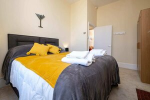 Bright City Centre Flat With Sea 2 Mins Away (England, Brighton and Hove, Brighton), otel  Brighton'dan