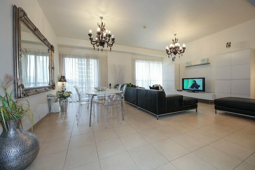 Kısa süreli konaklama Studio in Rimal-3 by Delue Holiday Homes, Dubai, foto