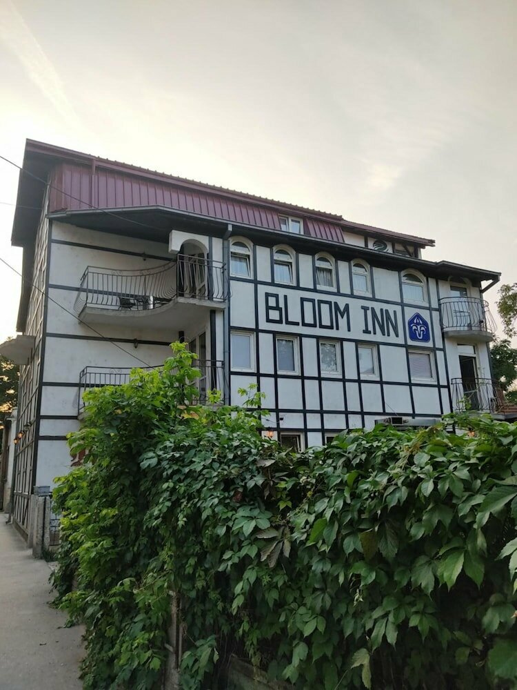 Pansiyonlar, hosteller Hotel & Hostel Bloom Inn, Nish, foto