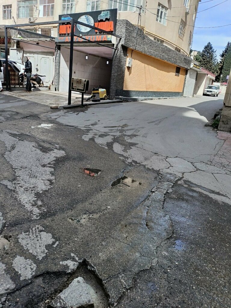 Oto yıkama 600, Bakü, foto