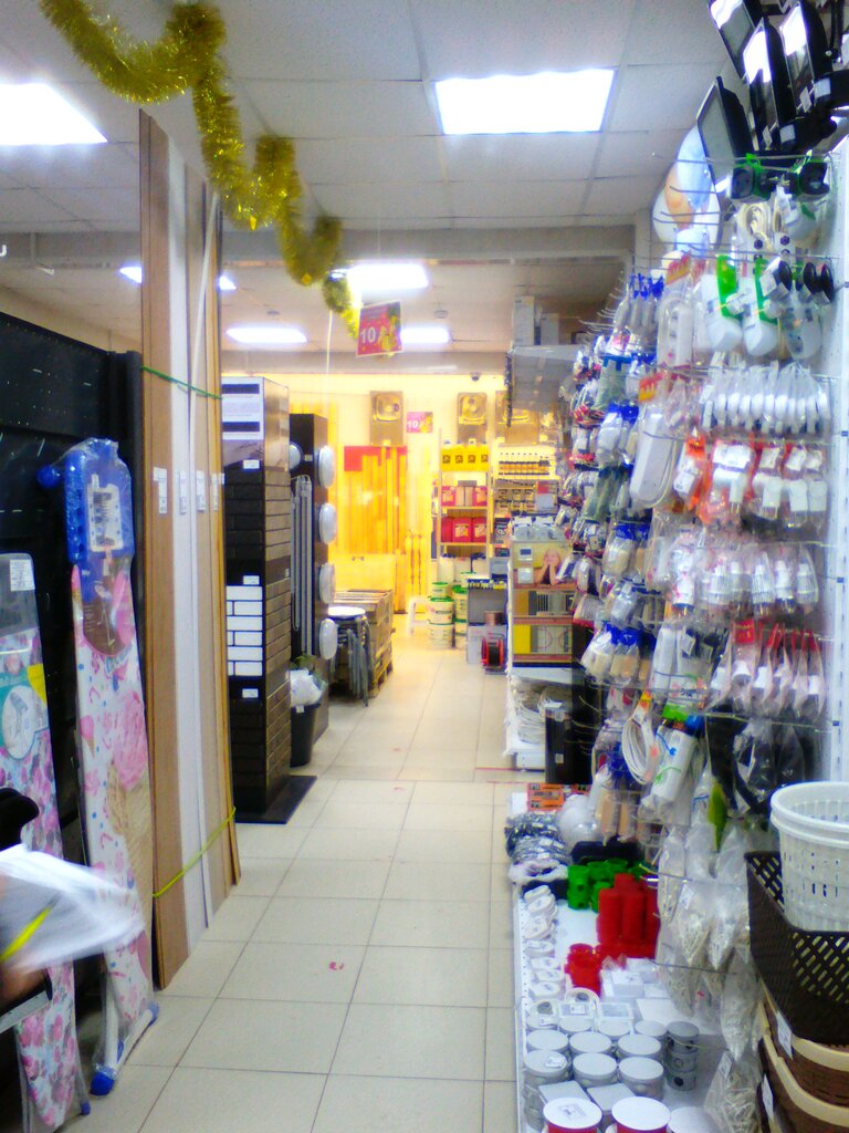 Yapı mağazası Стройдвор, Mikhaylovsk, foto