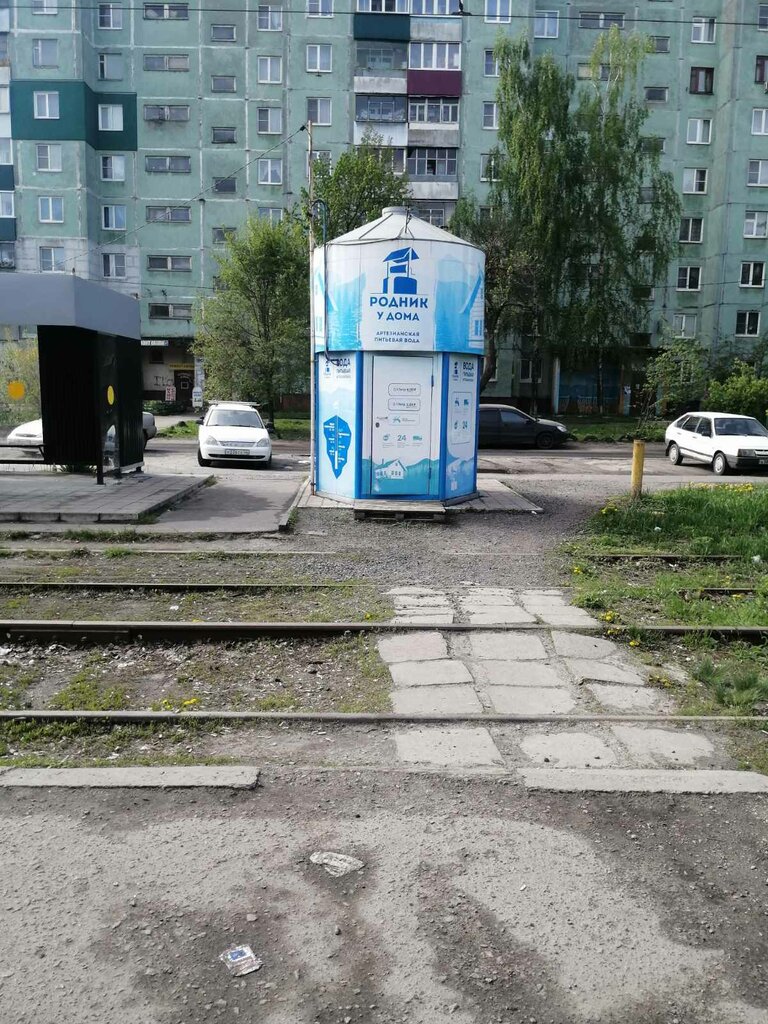 Su satışı Rodnik u doma, Kursk, foto