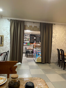 Мурад (Kooperativnaya ulitsa No:84, selo Achikulak), kafe  Stavropolski krayından