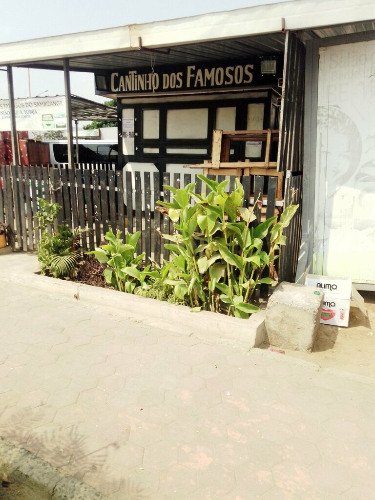 Kantin, yemekhane Cantinho dos famosos, Loanda, foto
