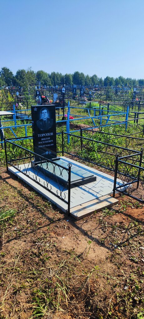 Heykel ve mezarlık taşı üreticileri Изготовление памятников и надгробий, Yaransk, foto
