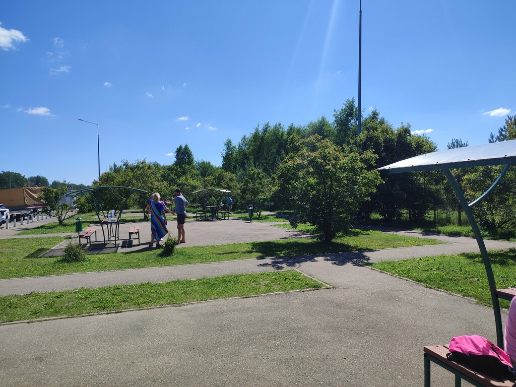 Yol kenarı dinlenme alanı Придорожная зона отдыха, Tverskaya oblastı, foto