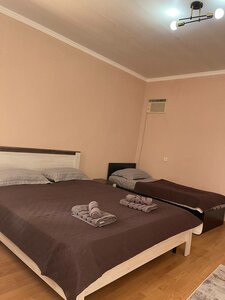 GuestHouse Bougainvillea (5-y Shosseyny proyezd No:27), otel  Suhum'dan