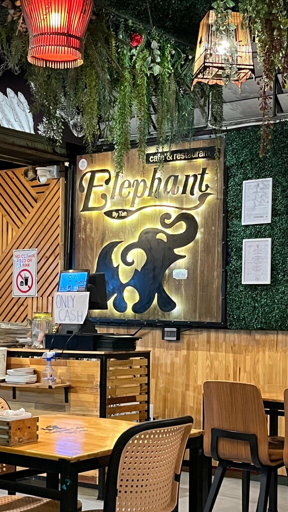 Kafe Elephant Cafe' by Tan, Phuket Eyaleti, foto