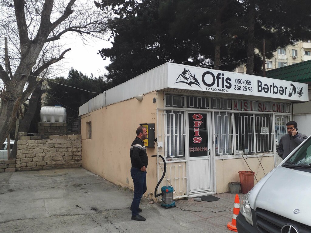 Emlak ofisi Ev alqi satqisi, Bakü, foto