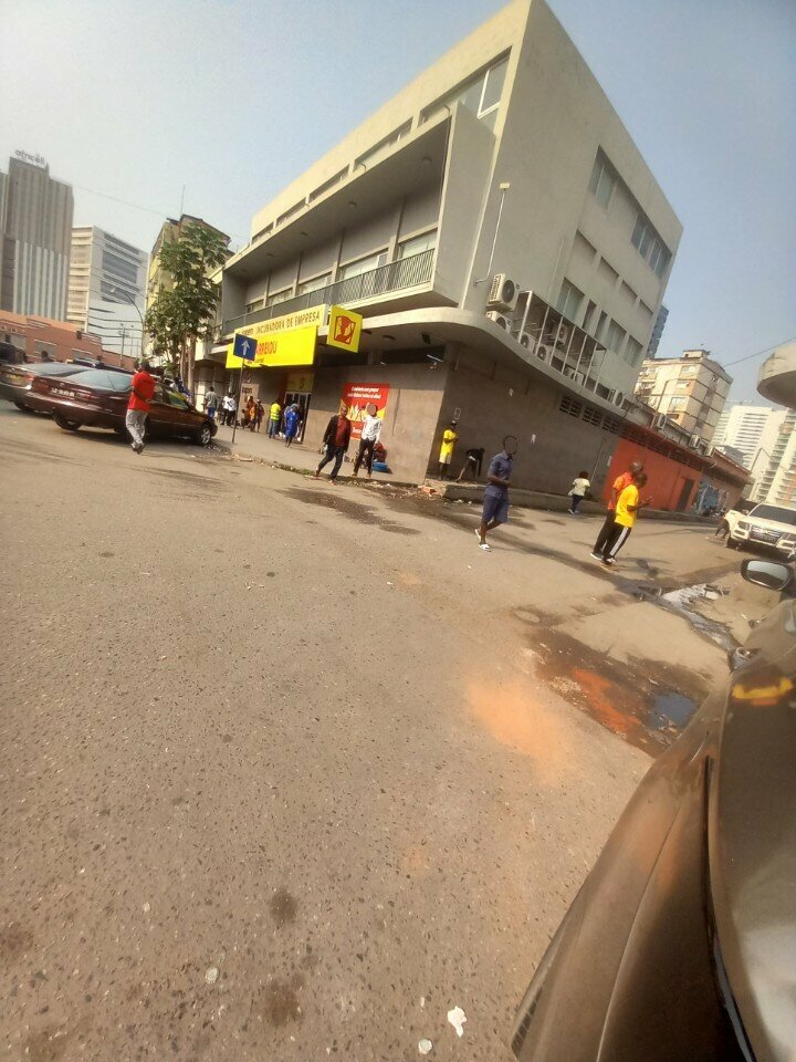 Süpermarket Arreiou Marginal, Loanda, foto