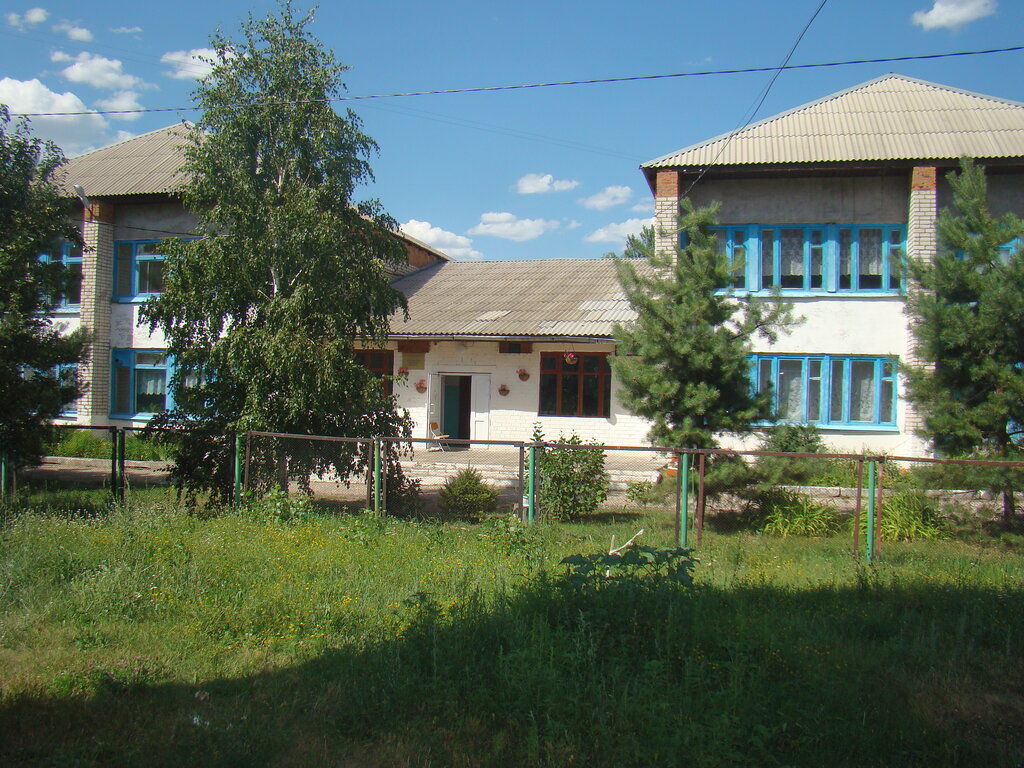 Yüksekokul Kolledzh Volgogradskogo Instituta Biznesa, filial, Nou, Uriupinsk, foto