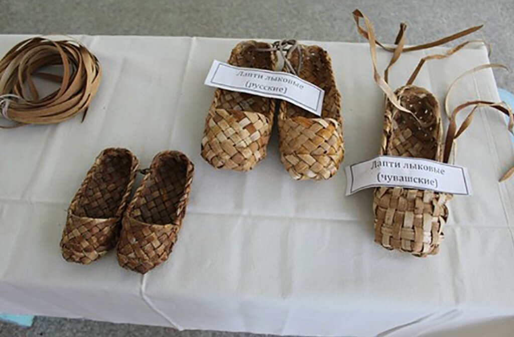 Müzeler ve sanat galerileri Музей лаптя, Saratovskaya oblastı, foto