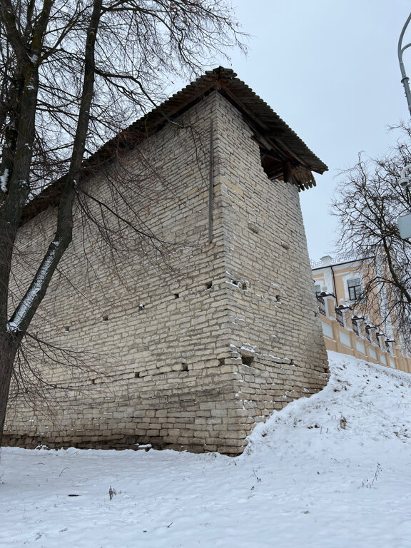 Turistik yerler Стена Окольного города, Pskov, foto