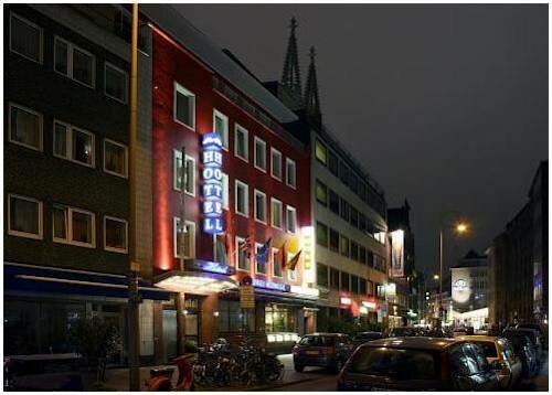 Otel Haus am Dom, Köln, foto