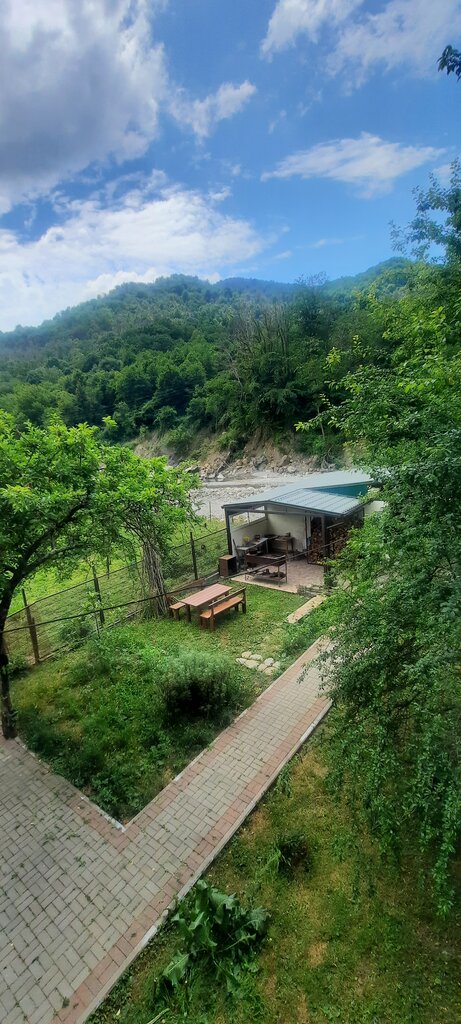 Otel Priut u reki, Soçi, foto