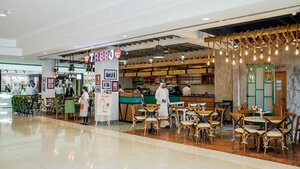 Al Fanar Seafood Market (4, Al Seef Street, Bur Dubai, Dubai), restoran  Dubai'den