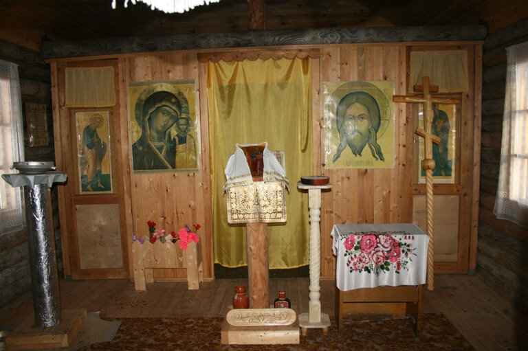 Şapel, haç anıtı Часовня Петра и Павла, Karelya, foto