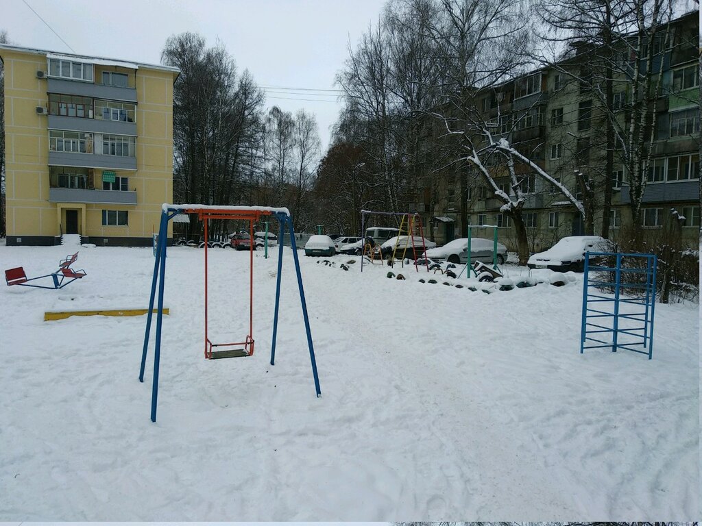 Oyun alanı Детская площадка, Riazan, foto