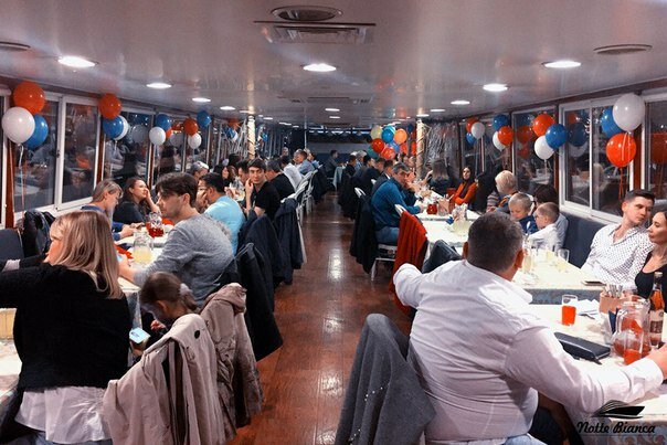 Restoran Teplokhod Notte Bianca, Moskova, foto