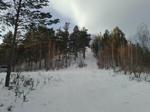 Гора Острая (Sverdlovsk Region, Kirovgrad), dağ zirvesi  Kirovgrad'dan
