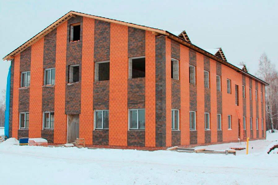 Yazlık ev inşaatı Geleon, Novosibirsk, foto