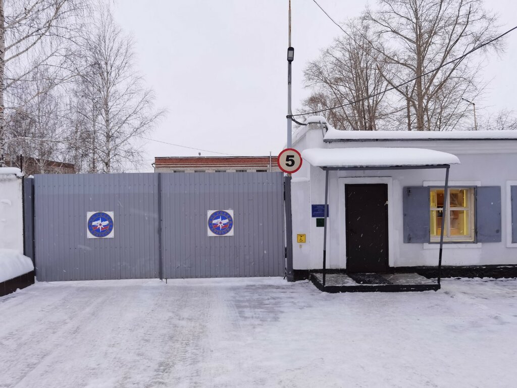 Üniversiteler Fgbou Vpo Uralsky institut gosudarstvennoy protivopozharnoy sluzhby MChS Rf, Yekaterinburg, foto