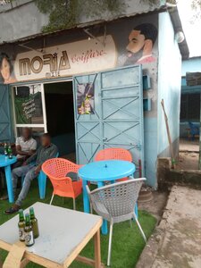 Moria (Brazzaville, Commune de Ouenzé), kafe  Brazzaville'den