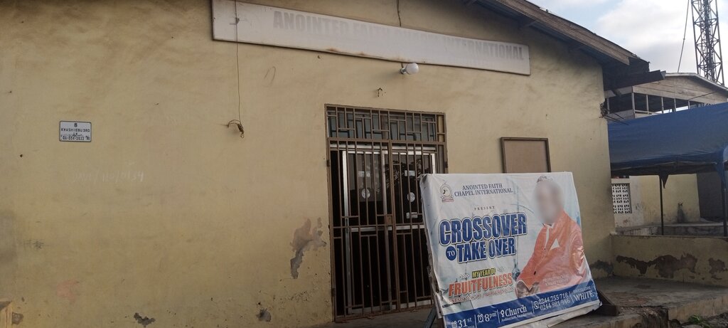 Dini dernekler Anointed Faith Chapel International, Akra, foto