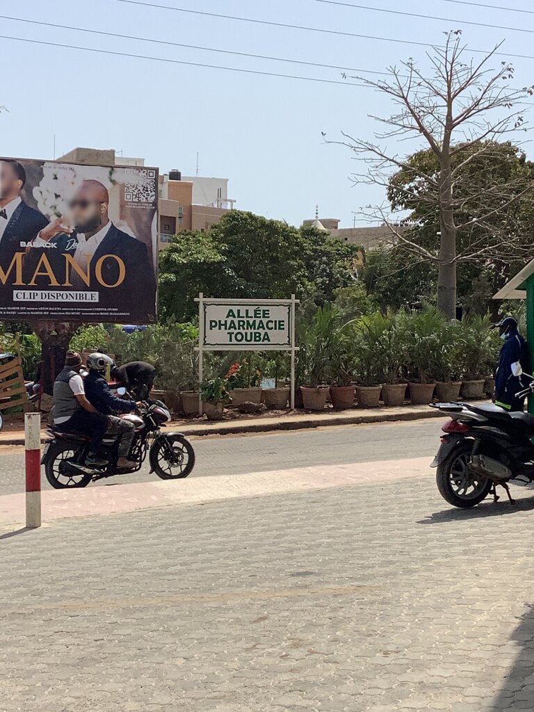 Eczaneler Touba, Dakar, foto