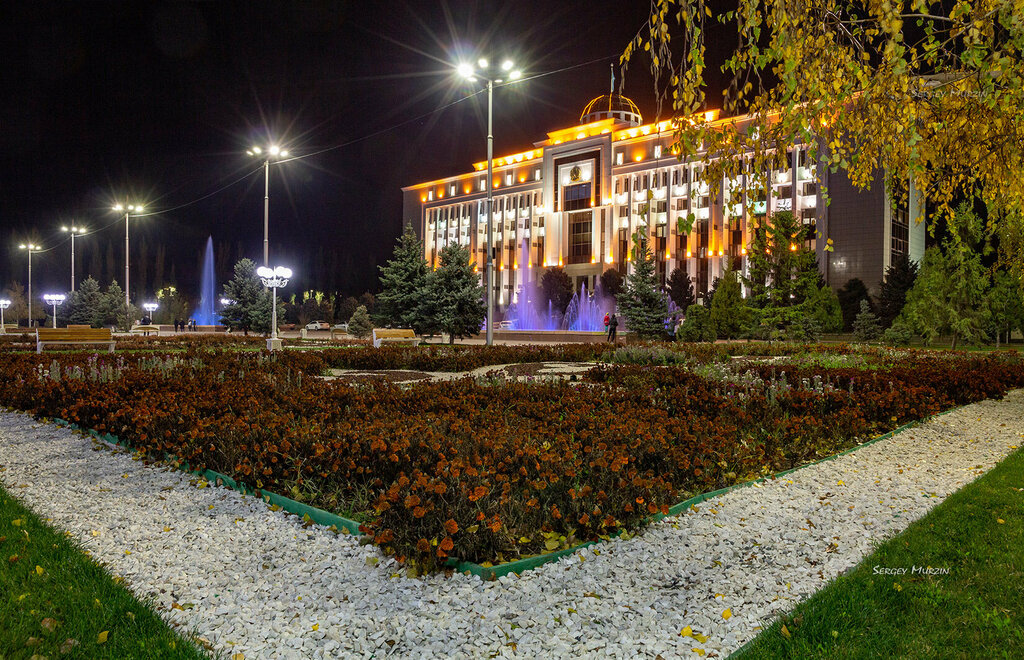 Belediyeler, devlet daireleri Zhambyl regional Akimat, Taraz, foto