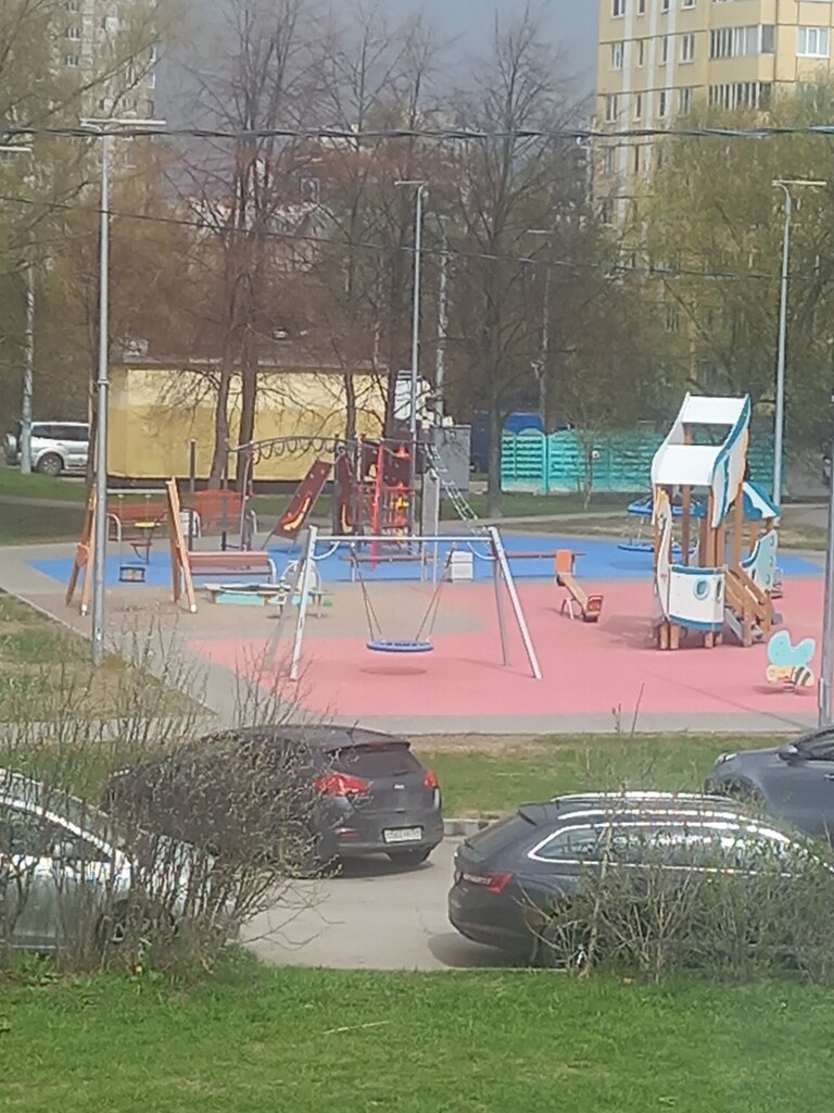 Oyun alanı Playground, Saint‑Petersburg, foto