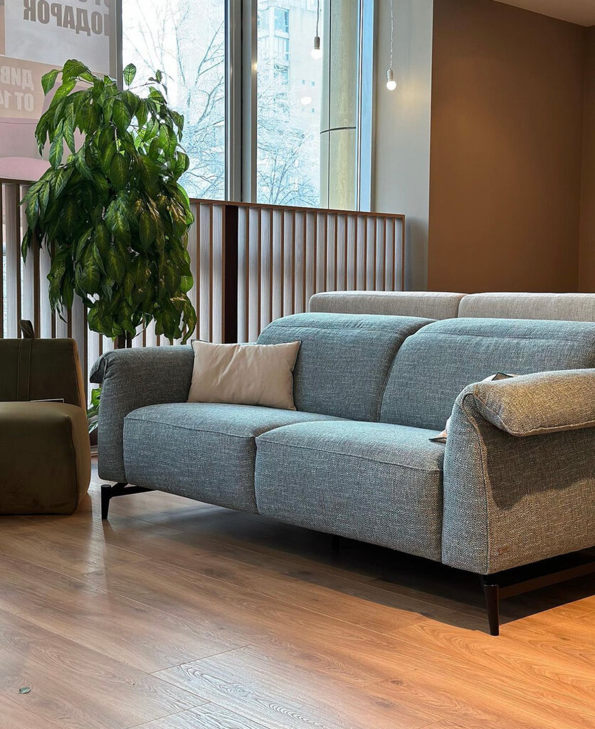 Koltuk takımı mağazaları Natuzzi Editions, Nijni Novgorod, foto