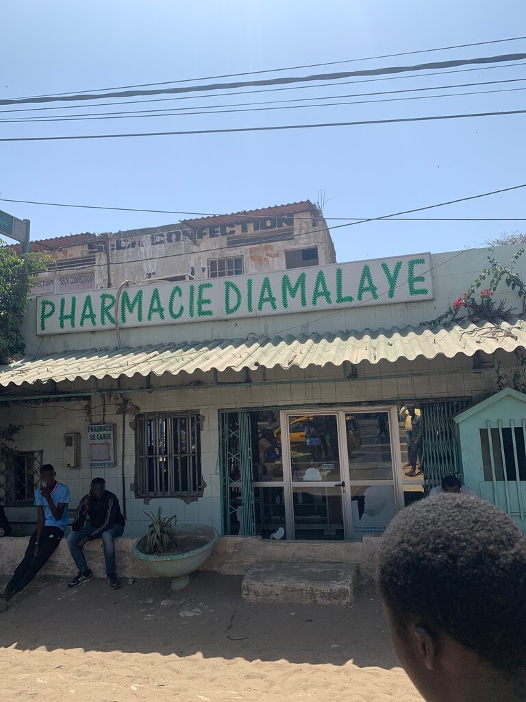Eczaneler Diamalaye, Dakar, foto