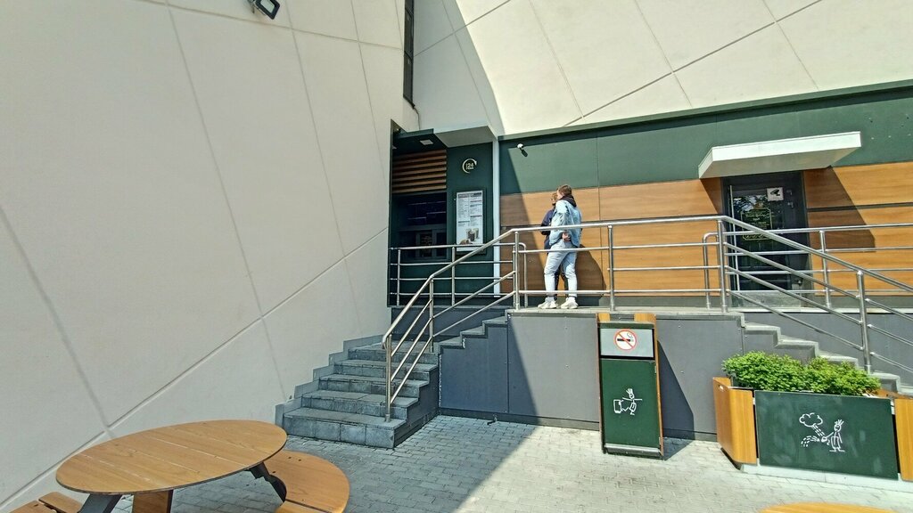 Fast food Vkusno — i tochka. Auto, Çeliabinsk, foto