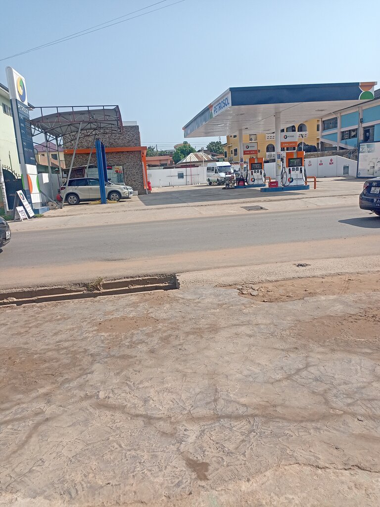 Benzin istasyonu Petrosol, Dünya, foto