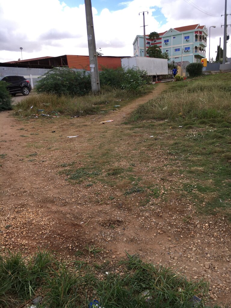 Otomobil servisi Oficina Tomy GR, Loanda, foto