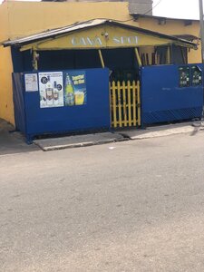 Cana Spot (Hansen Road No:100), bar  Akra'dan