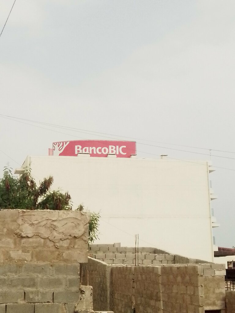 Banka Banco BIC, Loanda, foto