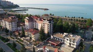 Avni Bey Otel (Trabzon, Araklı, Merkez Mah., Yilmaz Çebi Cad., 16A), otel  Araklı'dan